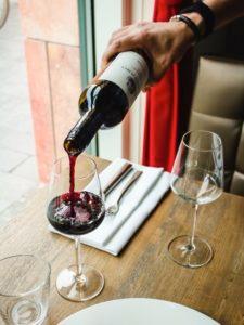 De kleurengids: Welke kleur past bij rood? | Westwing