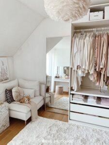 Schlafzimmer mit Dachschräge: 10 Tipps und Produkte | Westwing