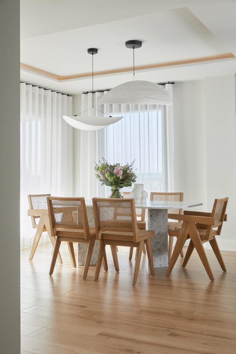 Cómo combinar lámparas en un salón comedor | Westwing